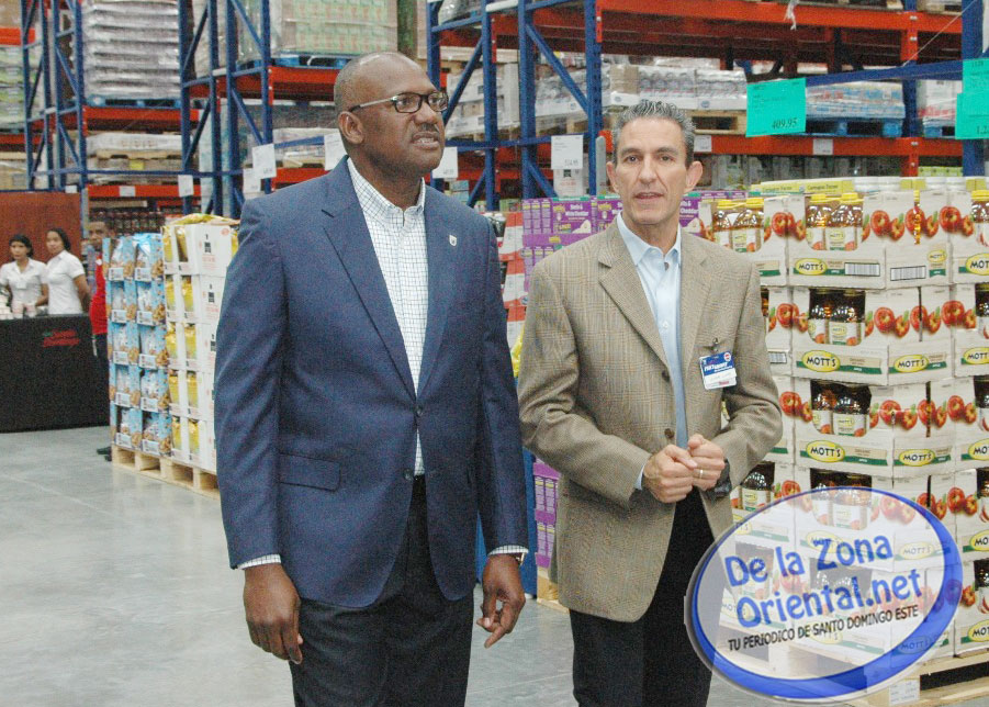 Ejecutivos de PriceSmart destacan avance y crecimiento de Santo Domingo ...
