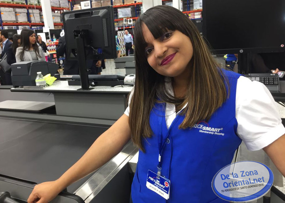Ejecutivos de PriceSmart destacan avance y crecimiento de Santo Domingo ...